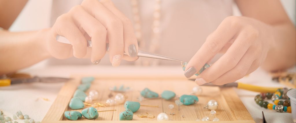 Création des bijoux ethniques : conception et design